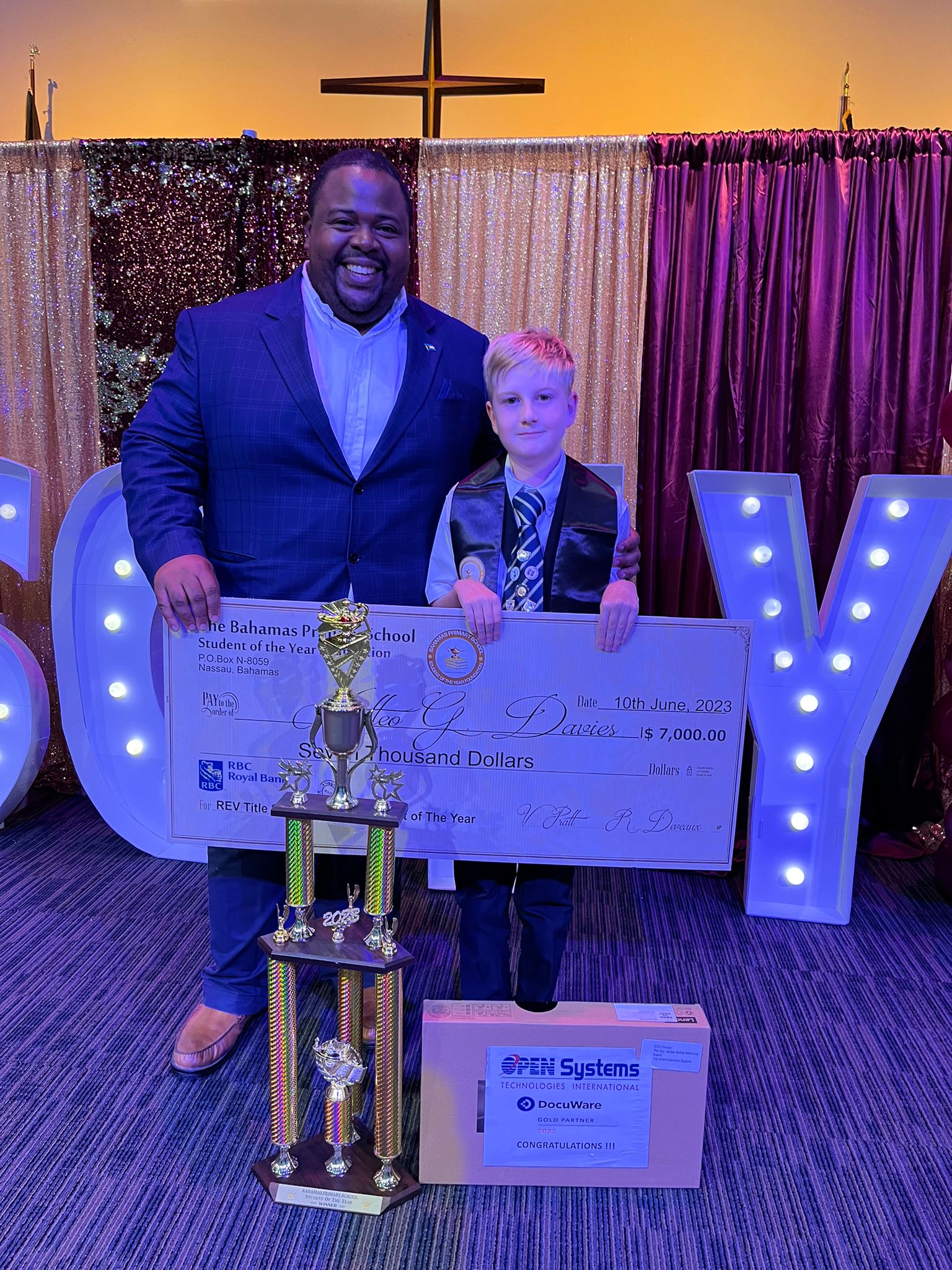 REV Continues to Support The Bahamas Primary School Student of the Year ...